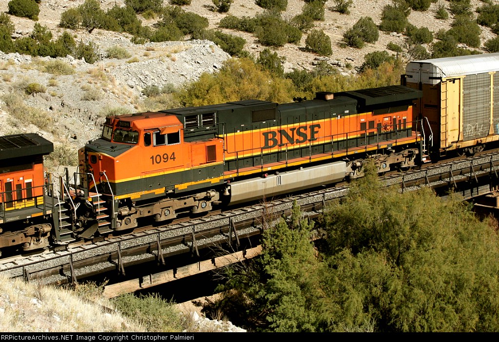 BNSF 1094